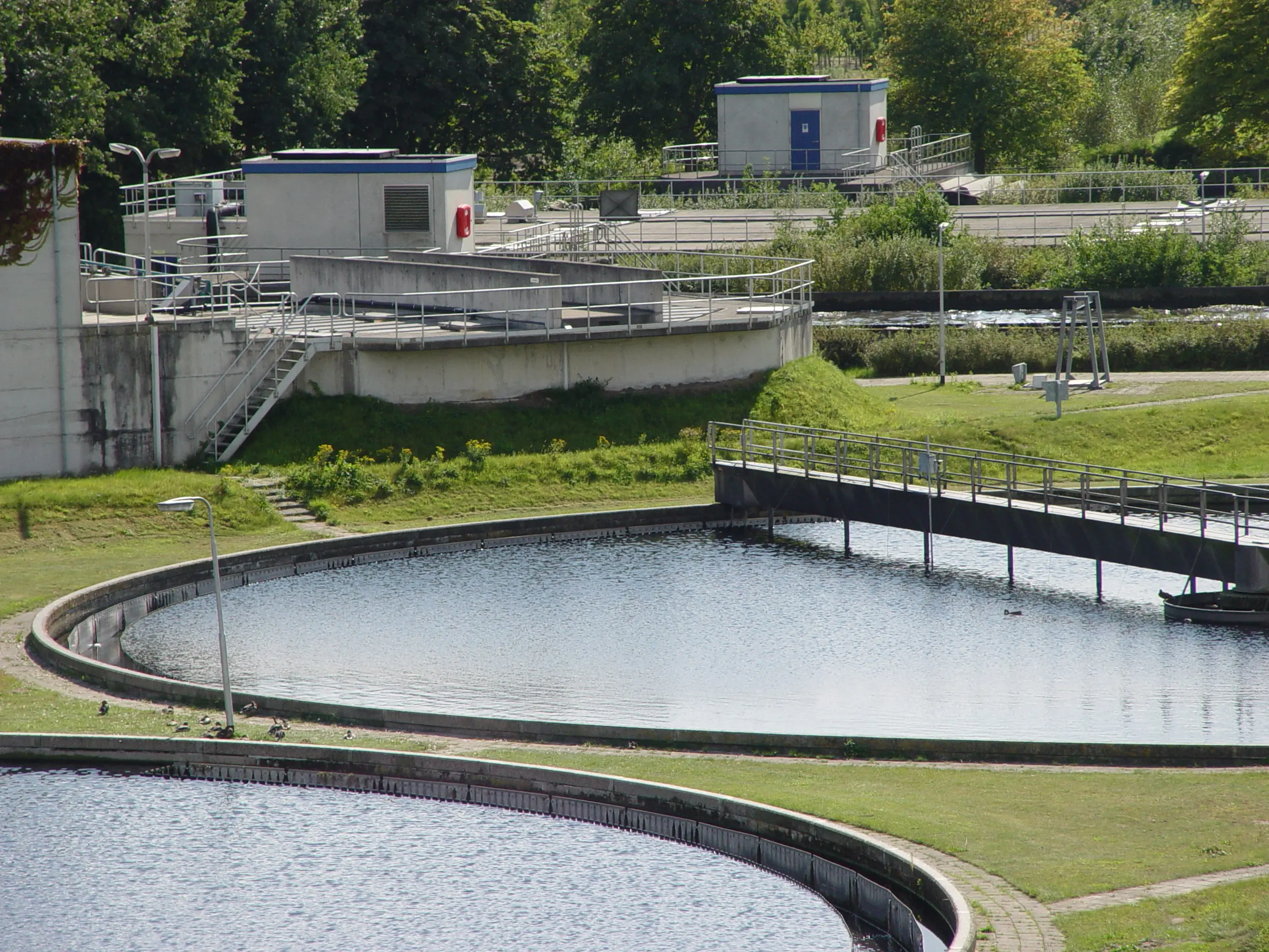 Grondstoffen hergebruiken uit afvalwater - Bureau BUITEN